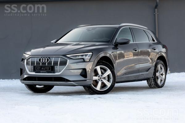 Grey Audi E-Tron 2020 in Jelgava, with an engine capacity of 0.00 L and mileage of 137 thousand km for 24000 €, photo 1 on AUTOMOTO.COM.LV