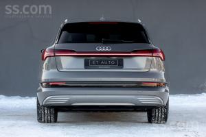 Pelēks Audi E-Tron 2020 Jelgava, ar dzinēja tilpumu 0.00 L un nobraukumu 137 tūkst. km par 24000 €, foto 6 vietnē AUTOMOTO.COM.LV