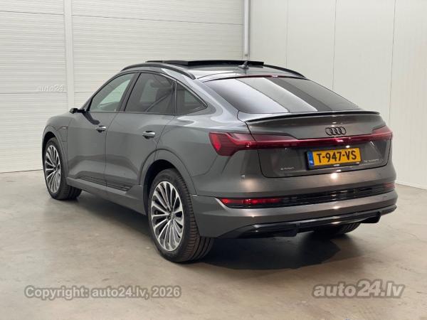 Grey Audi E-Tron 2020 in Viljandi, with an engine capacity of 0.00 L and mileage of 70 thousand km for 33500 €, photo 4 on AUTOMOTO.COM.LV