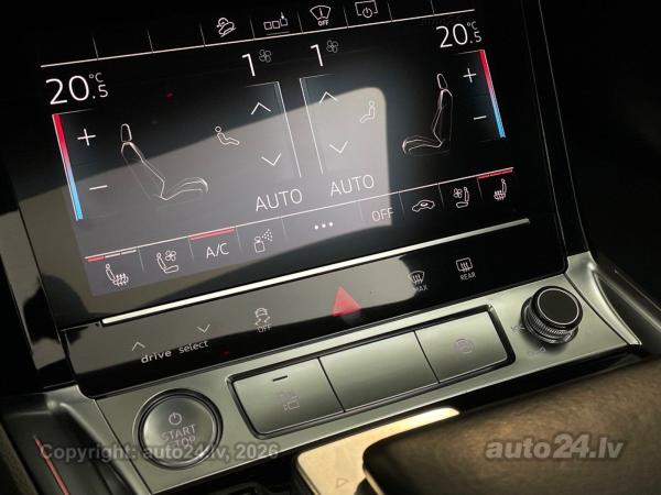 Grey Audi E-Tron 2020 in Viljandi, with an engine capacity of 0.00 L and mileage of 70 thousand km for 33500 €, photo 10 on AUTOMOTO.COM.LV