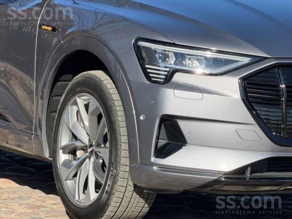 Grey Audi E-Tron 2020 in Riga, with an engine capacity of 0.00 L and mileage of 105 thousand km for 39000 €, photo 7 on AUTOMOTO.COM.LV
