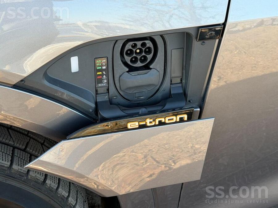 Grey Audi E-Tron 2020 in Riga, with an engine capacity of 0.00 L and mileage of 105 thousand km for 39000 €, photo 30 on AUTOMOTO.COM.LV
