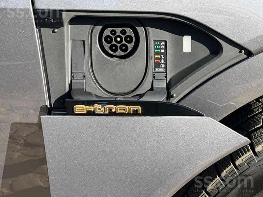 Grey Audi E-Tron 2020 in Riga, with an engine capacity of 0.00 L and mileage of 105 thousand km for 39000 €, photo 16 on AUTOMOTO.COM.LV