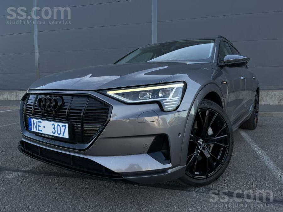 Grey Audi E-Tron 2020 in Riga, with an engine capacity of 0.00 L and mileage of 156 thousand km for 24900 €, photo 1 on AUTOMOTO.COM.LV