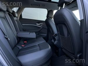 Grey Audi E-Tron 2020 in Riga, with an engine capacity of 0.00 L and mileage of 156 thousand km for 24900 €, photo 8 on AUTOMOTO.COM.LV