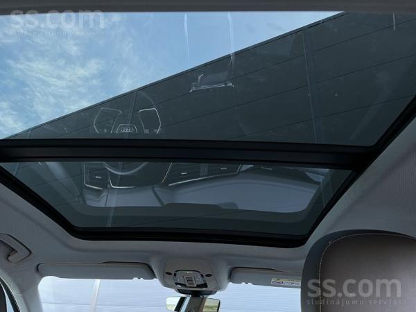 Серый Ауди E-Tron 2020 в Рига, объемом двигателя 0.00 л и пробегом 156 тыс. км за 24900 €, фото 8 на AUTOMOTO.COM.LV