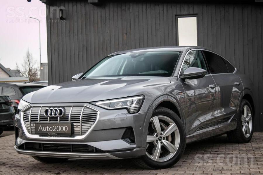 Grey Audi E-Tron 2020 in Tukums, with an engine capacity of 0.00 L and mileage of 112 thousand km for 23990 €, photo 5 on AUTOMOTO.COM.LV