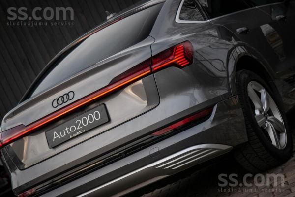 Pelēks Audi E-Tron 2020 Tukums, ar dzinēja tilpumu 0.00 L un nobraukumu 112 tūkst. km par 23990 €, foto 9 vietnē AUTOMOTO.COM.LV