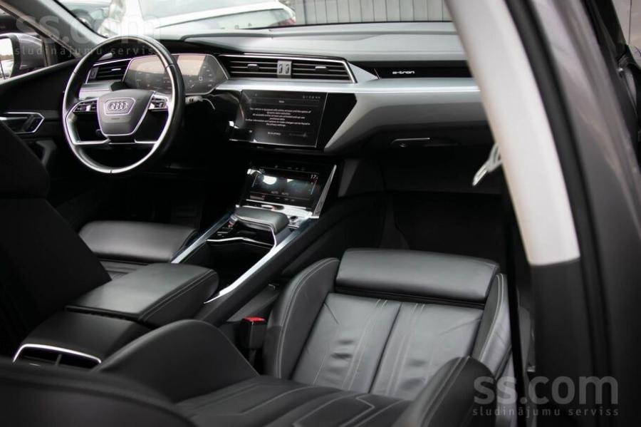 Grey Audi E-Tron 2020 in Tukums, with an engine capacity of 0.00 L and mileage of 112 thousand km for 23990 €, photo 15 on AUTOMOTO.COM.LV