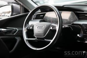 Grey Audi E-Tron 2020 in Tukums, with an engine capacity of 0.00 L and mileage of 112 thousand km for 23990 €, photo 22 on AUTOMOTO.COM.LV