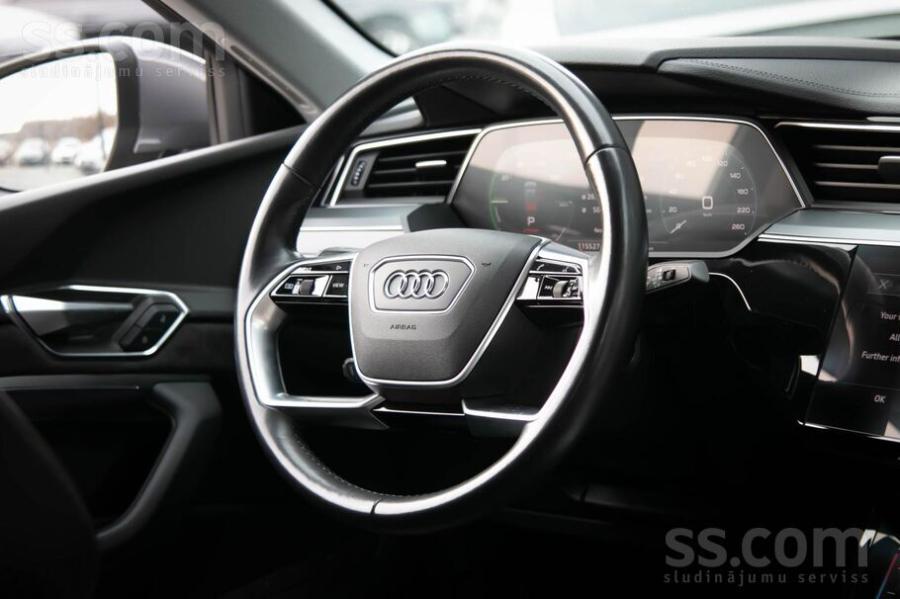 Grey Audi E-Tron 2020 in Tukums, with an engine capacity of 0.00 L and mileage of 112 thousand km for 23990 €, photo 22 on AUTOMOTO.COM.LV
