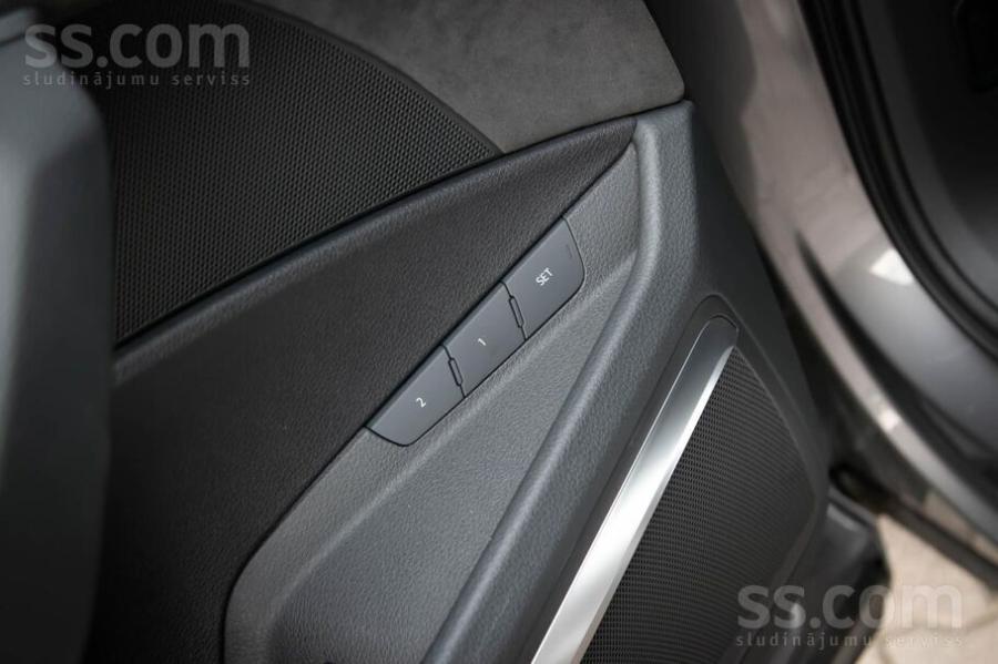 Grey Audi E-Tron 2020 in Tukums, with an engine capacity of 0.00 L and mileage of 112 thousand km for 23990 €, photo 29 on AUTOMOTO.COM.LV