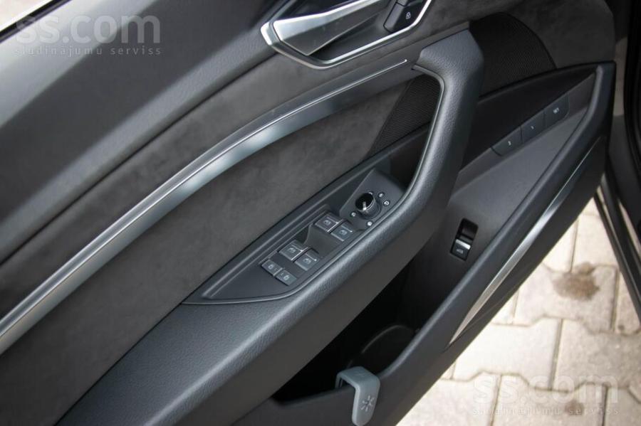 Grey Audi E-Tron 2020 in Tukums, with an engine capacity of 0.00 L and mileage of 112 thousand km for 23990 €, photo 30 on AUTOMOTO.COM.LV