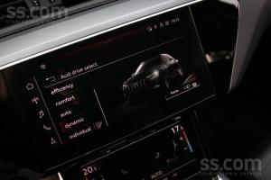 Grey Audi E-Tron 2020 in Tukums, with an engine capacity of 0.00 L and mileage of 112 thousand km for 23990 €, photo 32 on AUTOMOTO.COM.LV