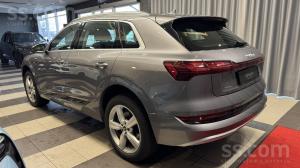 Grey Audi E-Tron 2020 in Riga, with an engine capacity of 0.00 L and mileage of 111 thousand km for 22990 €, photo 8 on AUTOMOTO.COM.LV