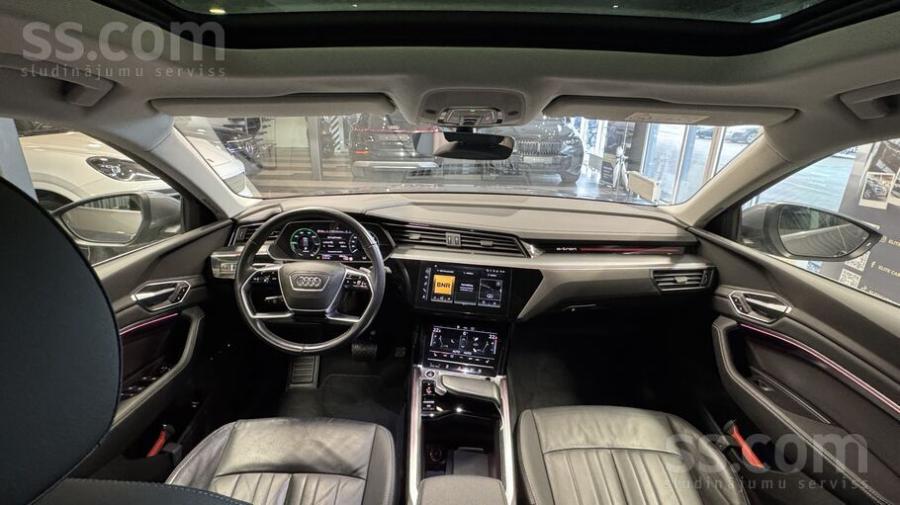 Grey Audi E-Tron 2020 in Riga, with an engine capacity of 0.00 L and mileage of 111 thousand km for 22990 €, photo 14 on AUTOMOTO.COM.LV
