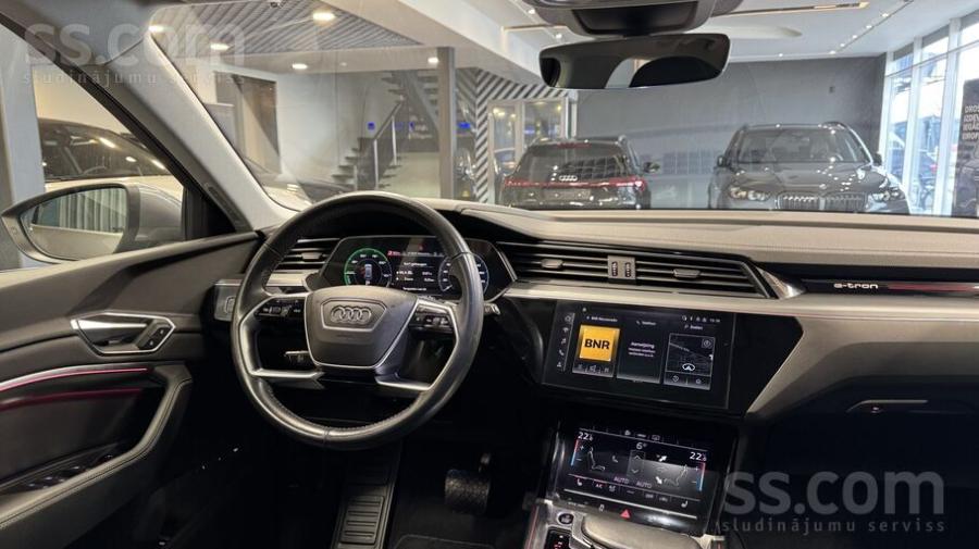 Grey Audi E-Tron 2020 in Riga, with an engine capacity of 0.00 L and mileage of 111 thousand km for 22990 €, photo 15 on AUTOMOTO.COM.LV