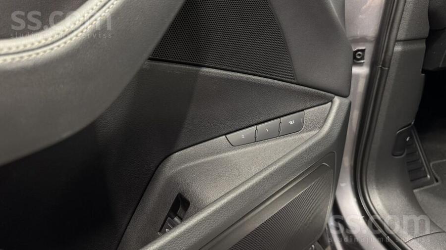 Grey Audi E-Tron 2020 in Riga, with an engine capacity of 0.00 L and mileage of 111 thousand km for 22990 €, photo 17 on AUTOMOTO.COM.LV