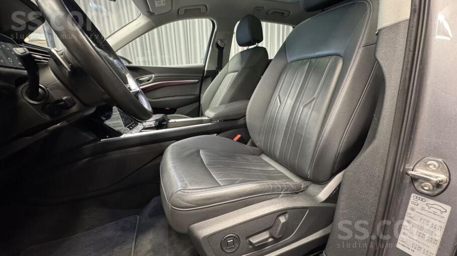 Grey Audi E-Tron 2020 in Riga, with an engine capacity of 0.00 L and mileage of 111 thousand km for 22990 €, photo 18 on AUTOMOTO.COM.LV
