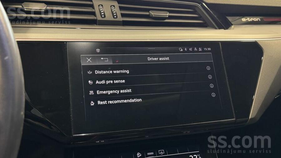 Grey Audi E-Tron 2020 in Riga, with an engine capacity of 0.00 L and mileage of 111 thousand km for 22990 €, photo 27 on AUTOMOTO.COM.LV