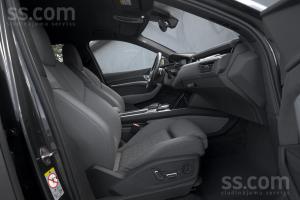 Pelēks Audi E-Tron 2020 Jelgava, ar dzinēja tilpumu 0.00 L un nobraukumu 156 tūkst. km par 24000 €, foto 13 vietnē AUTOMOTO.COM.LV