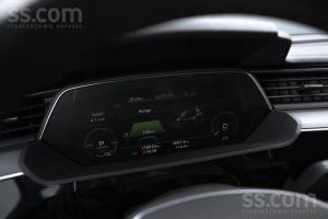 Pelēks Audi E-Tron 2020 Jelgava, ar dzinēja tilpumu 0.00 L un nobraukumu 156 tūkst. km par 24000 €, foto 18 vietnē AUTOMOTO.COM.LV
