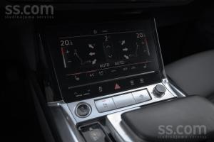 Pelēks Audi E-Tron 2020 Jelgava, ar dzinēja tilpumu 0.00 L un nobraukumu 156 tūkst. km par 24000 €, foto 22 vietnē AUTOMOTO.COM.LV