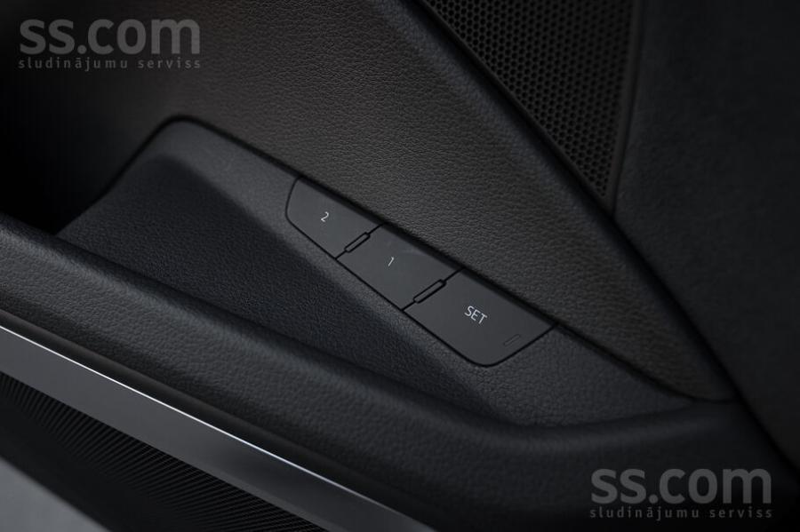 Pelēks Audi E-Tron 2020 Jelgava, ar dzinēja tilpumu 0.00 L un nobraukumu 156 tūkst. km par 24000 €, foto 24 vietnē AUTOMOTO.COM.LV