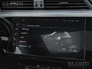 Pelēks Audi E-Tron 2020 Tukums, ar dzinēja tilpumu 0.00 L un nobraukumu 130 tūkst. km par 25990 €, foto 12 vietnē AUTOMOTO.COM.LV