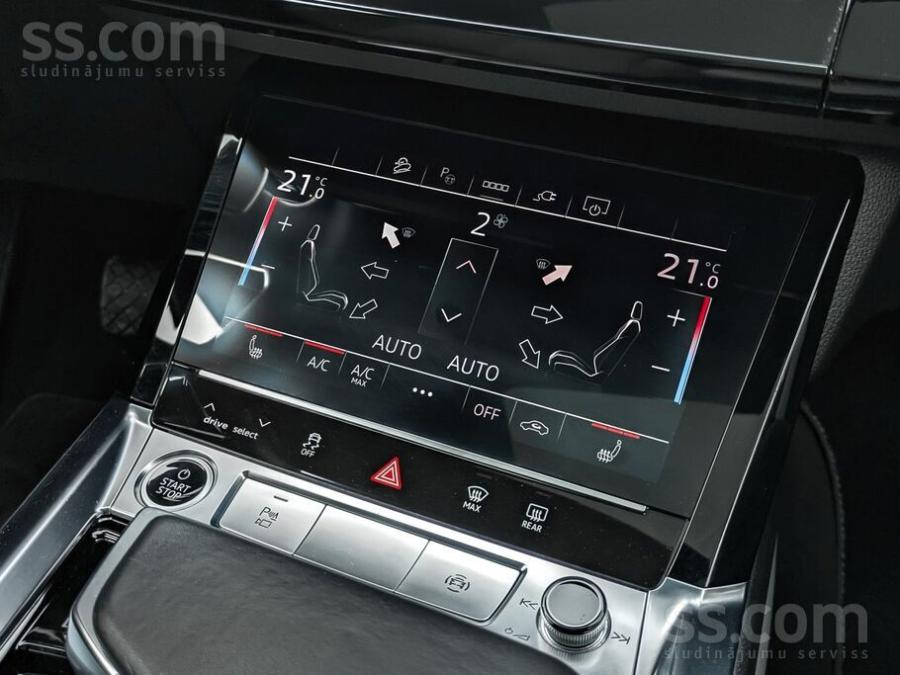 Pelēks Audi E-Tron 2020 Tukums, ar dzinēja tilpumu 0.00 L un nobraukumu 130 tūkst. km par 25990 €, foto 17 vietnē AUTOMOTO.COM.LV