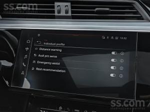 Pelēks Audi E-Tron 2020 Tukums, ar dzinēja tilpumu 0.00 L un nobraukumu 130 tūkst. km par 25990 €, foto 22 vietnē AUTOMOTO.COM.LV