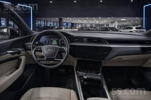 Pelēks Audi E-Tron 2020 Rīga, ar dzinēja tilpumu 0.00 L un nobraukumu 107 tūkst. km par 22900 €, foto 4 vietnē AUTOMOTO.COM.LV