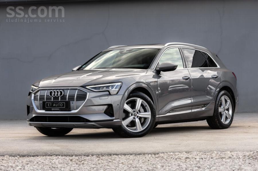 Pelēks Audi E-Tron 2020 Jelgava, ar dzinēja tilpumu 0.00 L un nobraukumu 137 tūkst. km par 23000 €, foto 1 vietnē AUTOMOTO.COM.LV