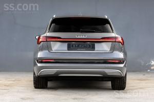 Pelēks Audi E-Tron 2020 Jelgava, ar dzinēja tilpumu 0.00 L un nobraukumu 137 tūkst. km par 23000 €, foto 7 vietnē AUTOMOTO.COM.LV