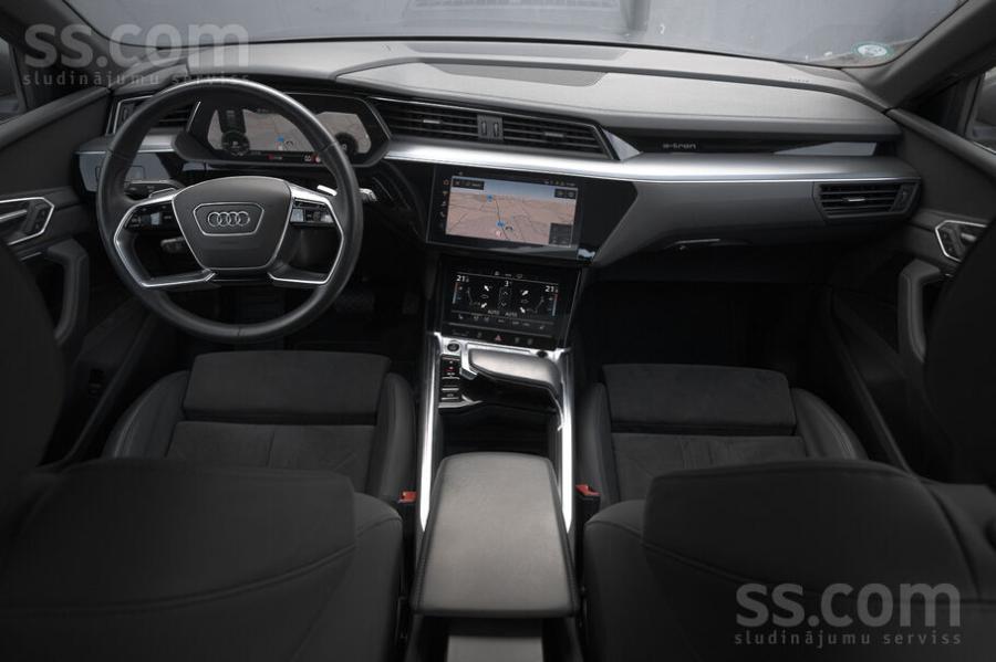 Pelēks Audi E-Tron 2020 Jelgava, ar dzinēja tilpumu 0.00 L un nobraukumu 137 tūkst. km par 23000 €, foto 10 vietnē AUTOMOTO.COM.LV