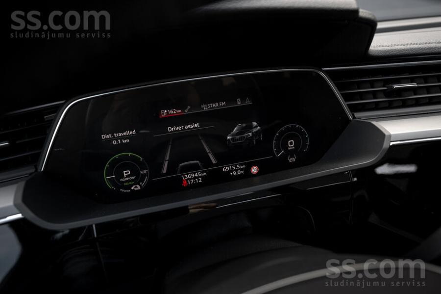 Pelēks Audi E-Tron 2020 Jelgava, ar dzinēja tilpumu 0.00 L un nobraukumu 137 tūkst. km par 23000 €, foto 20 vietnē AUTOMOTO.COM.LV
