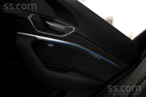 Pelēks Audi E-Tron 2020 Jelgava, ar dzinēja tilpumu 0.00 L un nobraukumu 137 tūkst. km par 23000 €, foto 26 vietnē AUTOMOTO.COM.LV