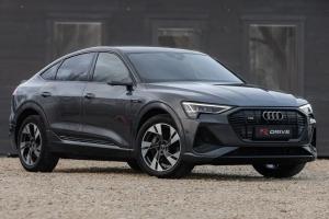 Pelēks Audi E-Tron 2020 Jelgava, ar dzinēja tilpumu 0.00 L un nobraukumu 168 tūkst. km par 25900 €, foto  vietnē AUTOMOTO.COM.LV