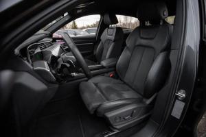 Grey Audi E-Tron 2020 in Jelgava, with an engine capacity of 0.00 L and mileage of 168 thousand km for 25900 €, photo 11 on AUTOMOTO.COM.LV