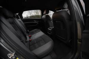 Grey Audi E-Tron 2020 in Jelgava, with an engine capacity of 0.00 L and mileage of 168 thousand km for 25900 €, photo 14 on AUTOMOTO.COM.LV