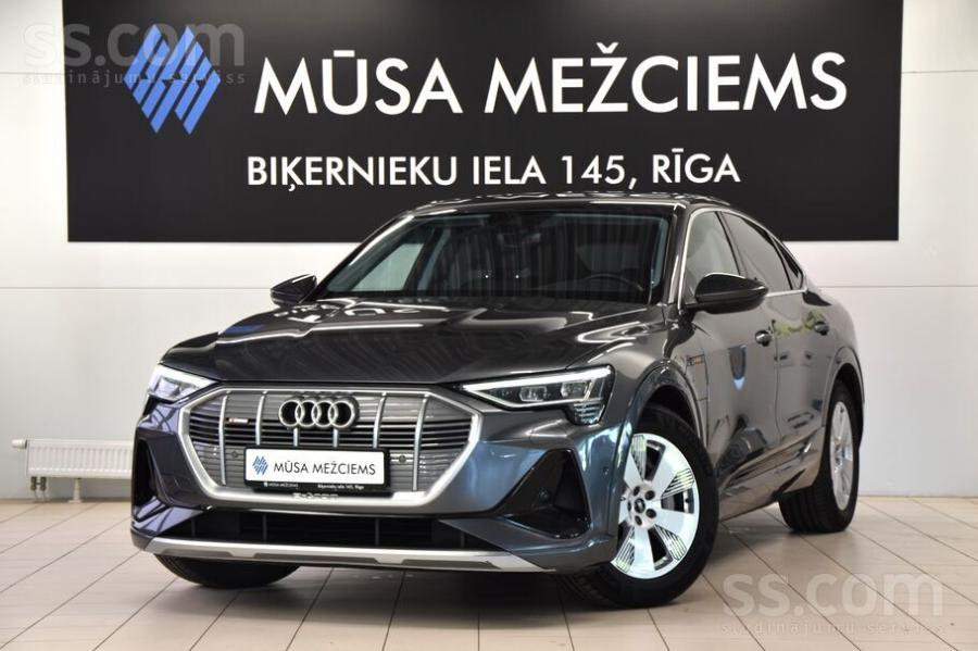 Pelēks Audi E-Tron 2020 Rīga, ar dzinēja tilpumu 0.00 L un nobraukumu 116 tūkst. km par 29990 €, foto 1 vietnē AUTOMOTO.COM.LV