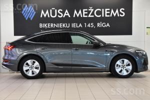 Pelēks Audi E-Tron 2020 Rīga, ar dzinēja tilpumu 0.00 L un nobraukumu 116 tūkst. km par 29990 €, foto 5 vietnē AUTOMOTO.COM.LV