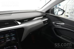 Pelēks Audi E-Tron 2020 Rīga, ar dzinēja tilpumu 0.00 L un nobraukumu 116 tūkst. km par 29990 €, foto 14 vietnē AUTOMOTO.COM.LV