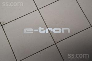 Pelēks Audi E-Tron 2020 Rīga, ar dzinēja tilpumu 0.00 L un nobraukumu 116 tūkst. km par 29990 €, foto 28 vietnē AUTOMOTO.COM.LV