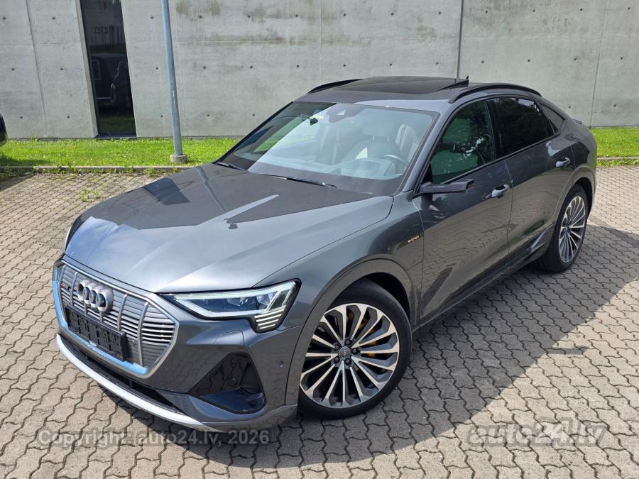 Pelēks Audi E-Tron 2020 Viljandi, ar dzinēja tilpumu 0.00 L un nobraukumu 78 tūkst. km par 34999 €, foto 25 vietnē AUTOMOTO.COM.LV