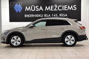 Grey Audi E-Tron 2020 in Riga, with an engine capacity of 0.00 L and mileage of 97 thousand km for 28990 €, photo 6 on AUTOMOTO.COM.LV