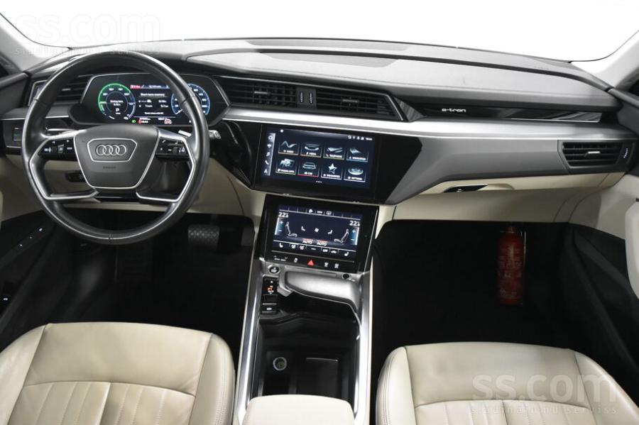 Grey Audi E-Tron 2020 in Riga, with an engine capacity of 0.00 L and mileage of 97 thousand km for 28990 €, photo 14 on AUTOMOTO.COM.LV