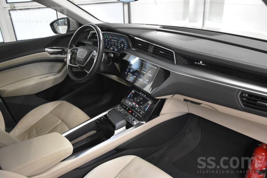 Grey Audi E-Tron 2020 in Riga, with an engine capacity of 0.00 L and mileage of 97 thousand km for 28990 €, photo 15 on AUTOMOTO.COM.LV