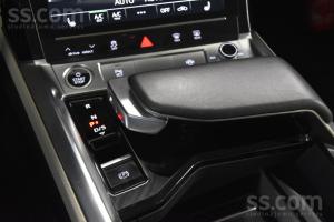 Grey Audi E-Tron 2020 in Riga, with an engine capacity of 0.00 L and mileage of 97 thousand km for 28990 €, photo 18 on AUTOMOTO.COM.LV