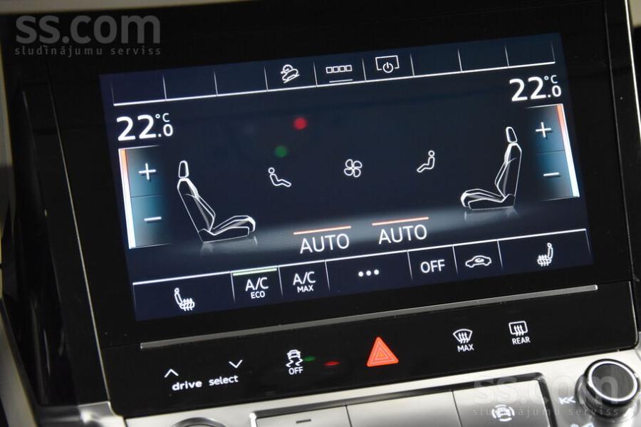 Grey Audi E-Tron 2020 in Riga, with an engine capacity of 0.00 L and mileage of 97 thousand km for 28990 €, photo 19 on AUTOMOTO.COM.LV